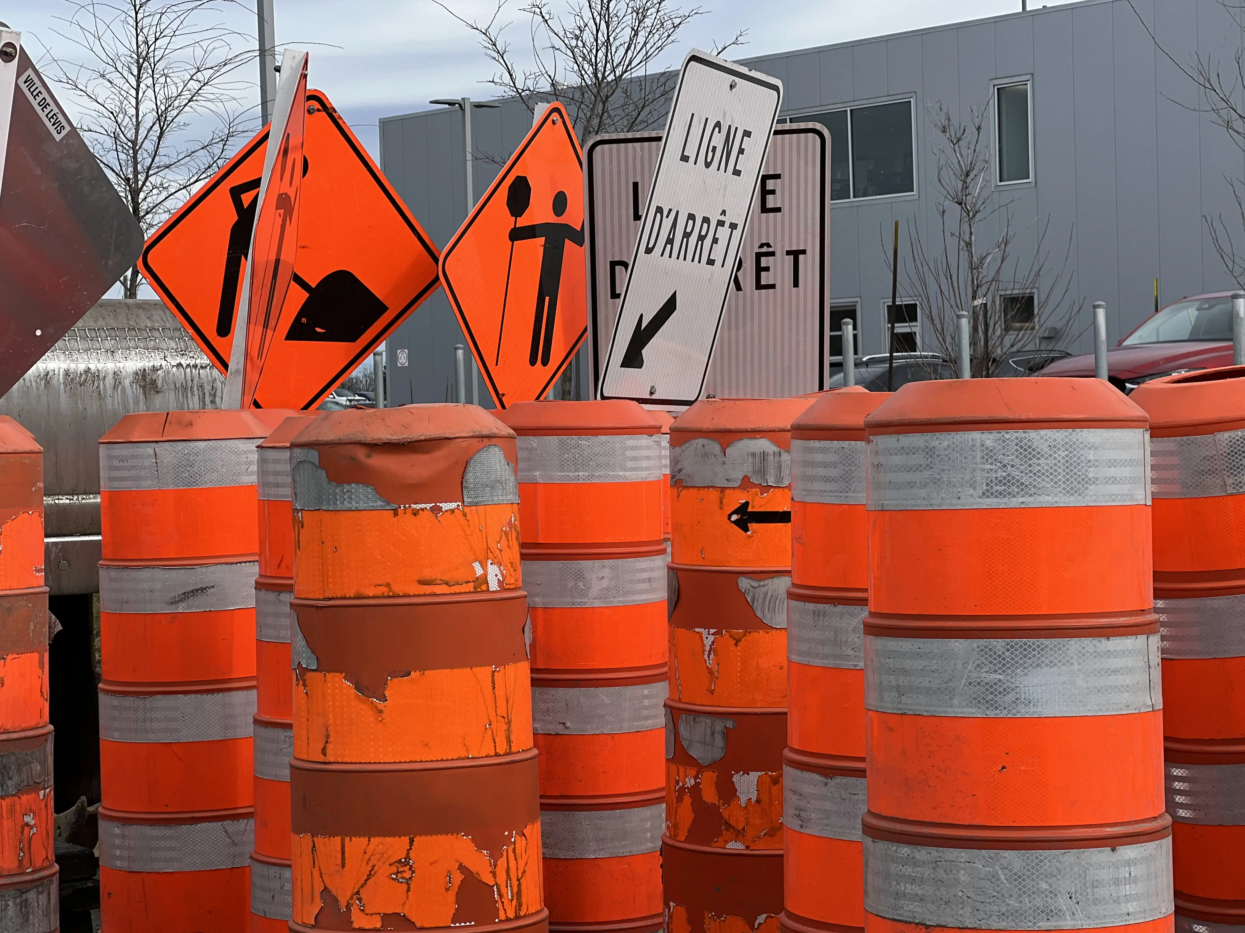 D’autres entraves s’ajoutent sur les ponts